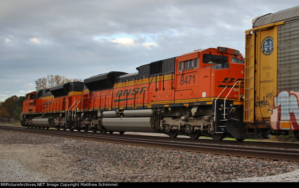 BNSF 8471